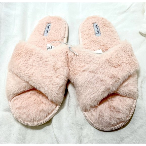 Splendid | Shoes | Splendid Plush Pink Fuzzy Faux Fur Crisscross ...